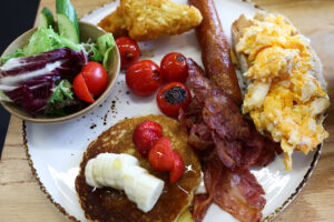 Breakfast timing may hold the key to living longer, new research ...